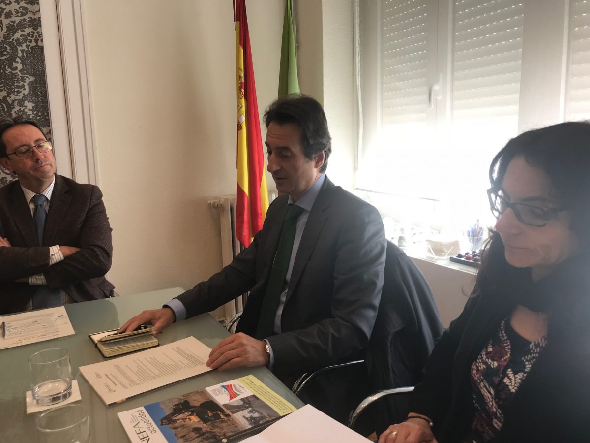 La AFA de Madrid recibe al director general de Industria, Energía y Minas - ANEFA